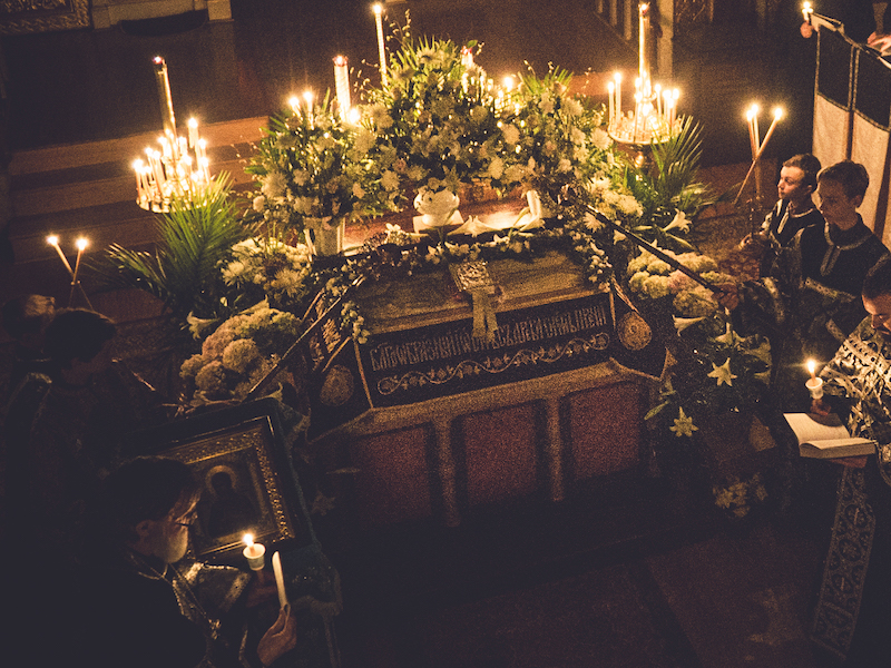 The Plashchanitsa or Epitaphion of Christ • Orthodox Life